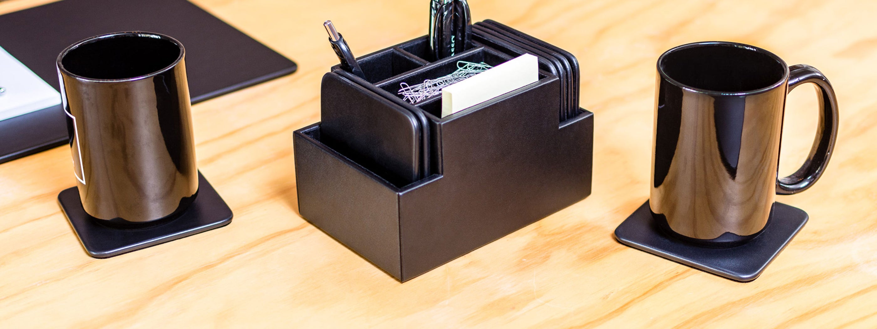 Dacasso | Manufacturer of Fine Leather Desk & Boardroom Accessories
