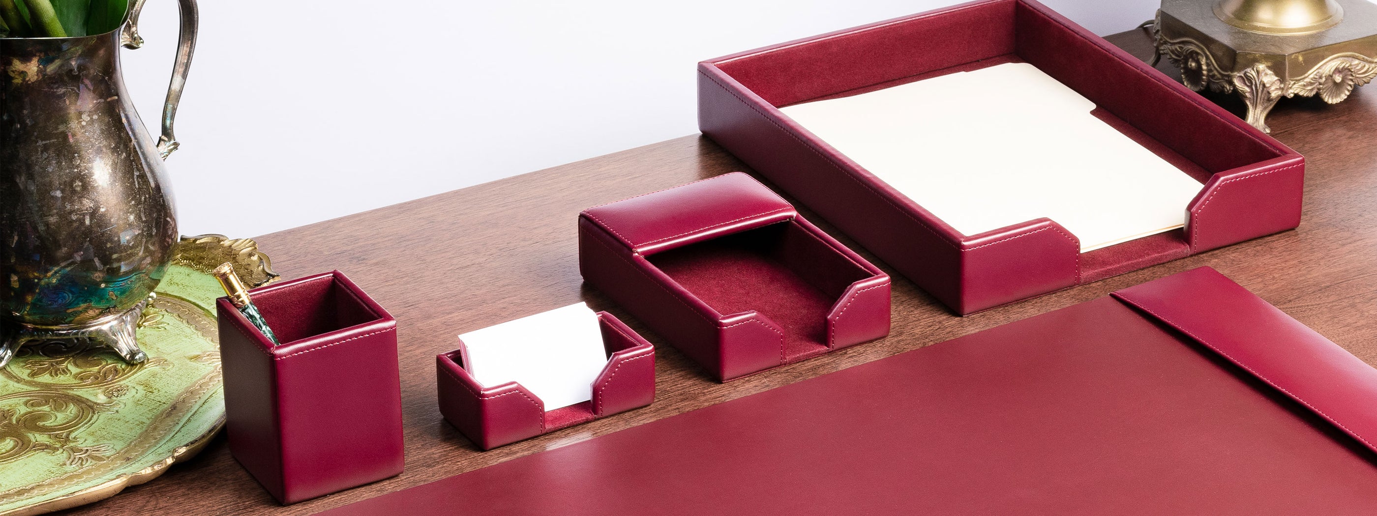 Dacasso | Manufacturer of Fine Leather Desk & Boardroom Accessories