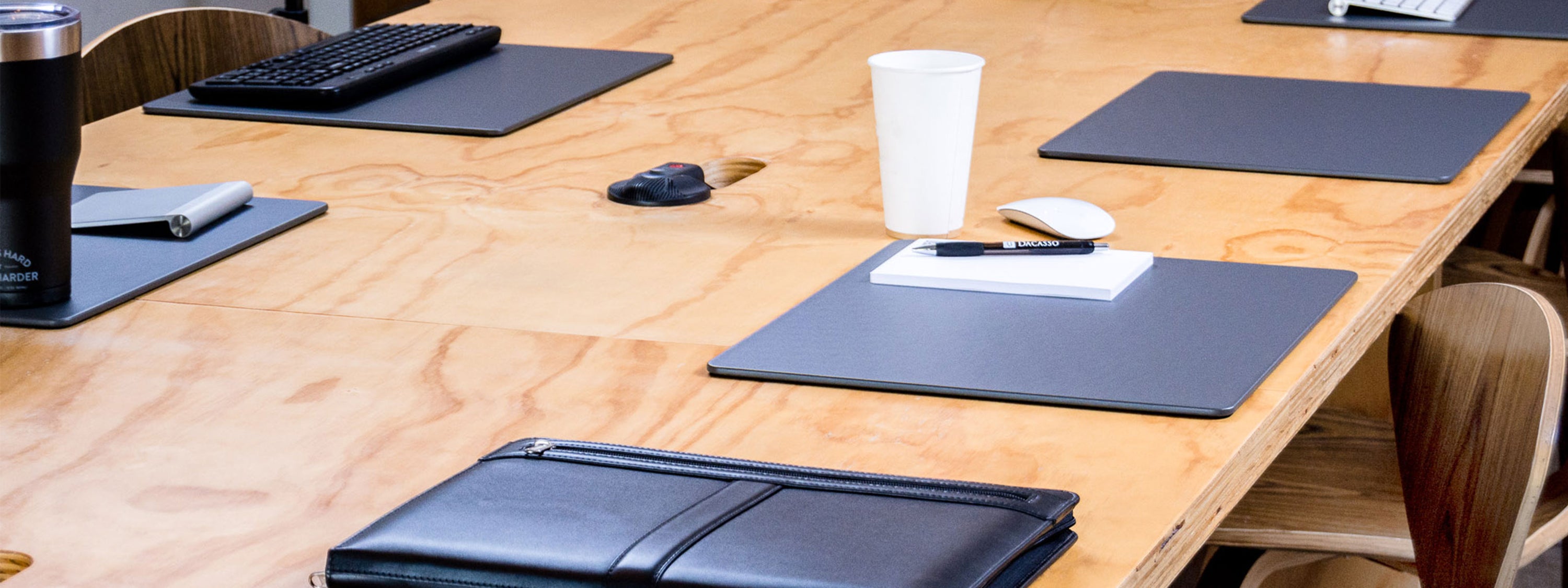 Dacasso | Manufacturer of Fine Leather Desk & Boardroom Accessories